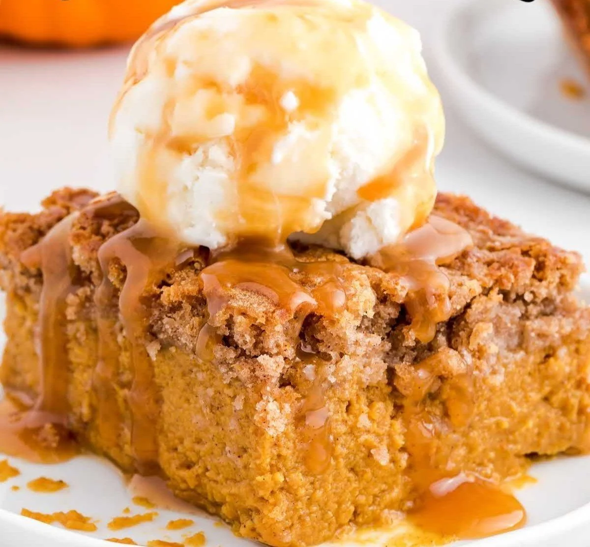 Pumpkin Spice Dump Cake Recipe